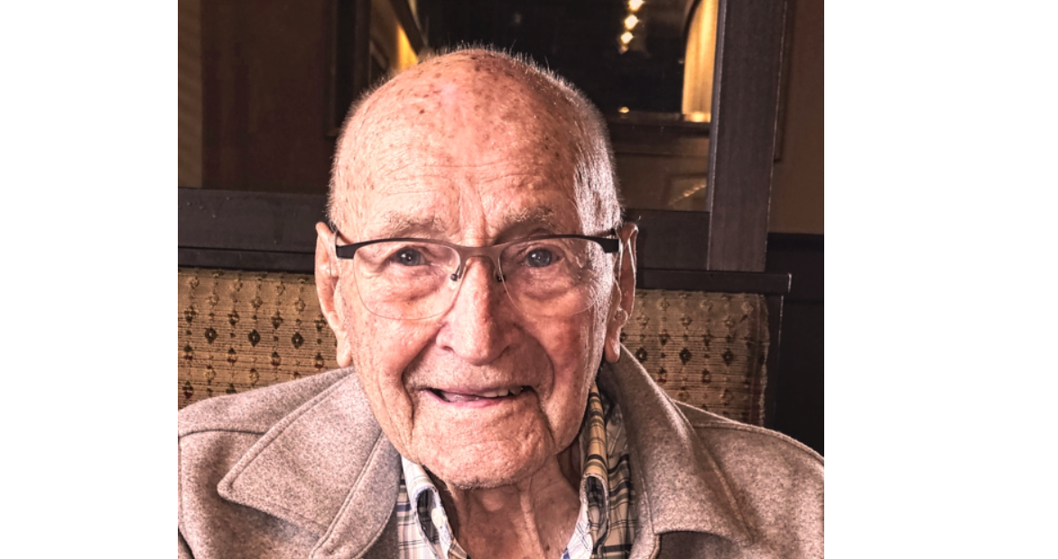 Robert (Bob) Comstock