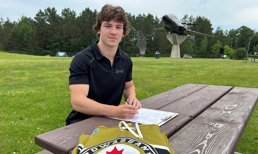 Voodoos sign U18 Trappers Power-Forward